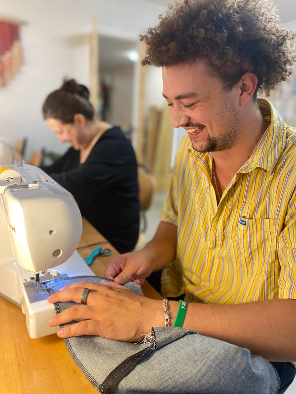 Sewing Classes for Beginners | Learn to Sew in 3 Hours at Moving Thread ...