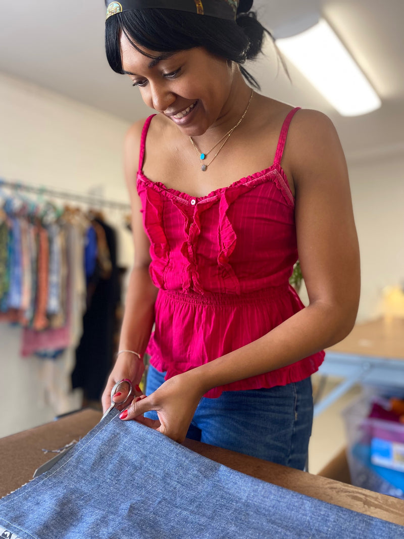 Sewing Classes for Beginners | Learn to Sew in 3 Hours at Moving Thread ...